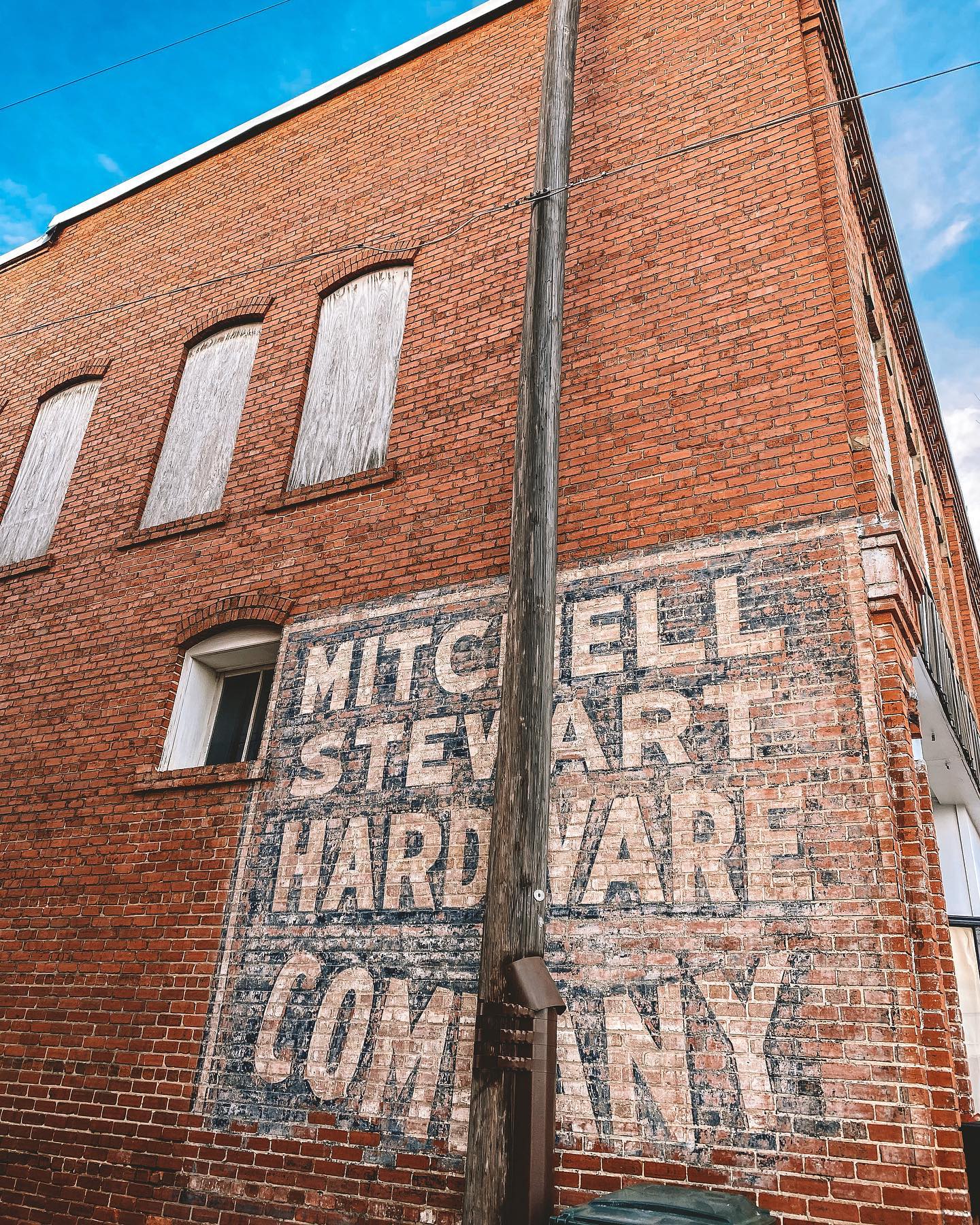 Mitchell-Stewart Alleyway Advertisement